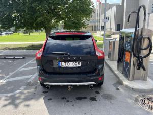 Melns Volvo XC60 2010 Šauļi, ar dzinēja tilpumu 2.40 L un nobraukumu 397 tūkst. km par 5400 €, foto 6 vietnē AUTOMOTO.COM.LV