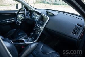 Черный Вольво ХС60 2010 в Елгава, объемом двигателя 2.00 л и пробегом 373 тыс. км за 6500 €, фото 9 на AUTOMOTO.COM.LV