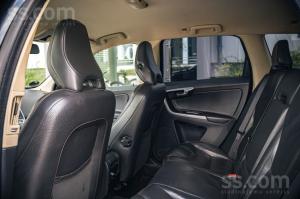 Melns Volvo XC60 2010 Rīga, ar dzinēja tilpumu 2.00 L un nobraukumu 323 tūkst. km par 4990 €, foto 18 vietnē AUTOMOTO.COM.LV