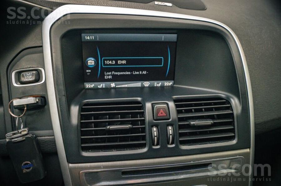 Melns Volvo XC60 2010 Rīga, ar dzinēja tilpumu 2.00 L un nobraukumu 323 tūkst. km par 4990 €, foto 21 vietnē AUTOMOTO.COM.LV