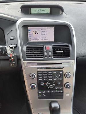 Black Volvo XC60 2010 in Kaunas, with an engine capacity of 2.40 L and mileage of 288 thousand km for 5990 €, photo 12 on AUTOMOTO.COM.LV