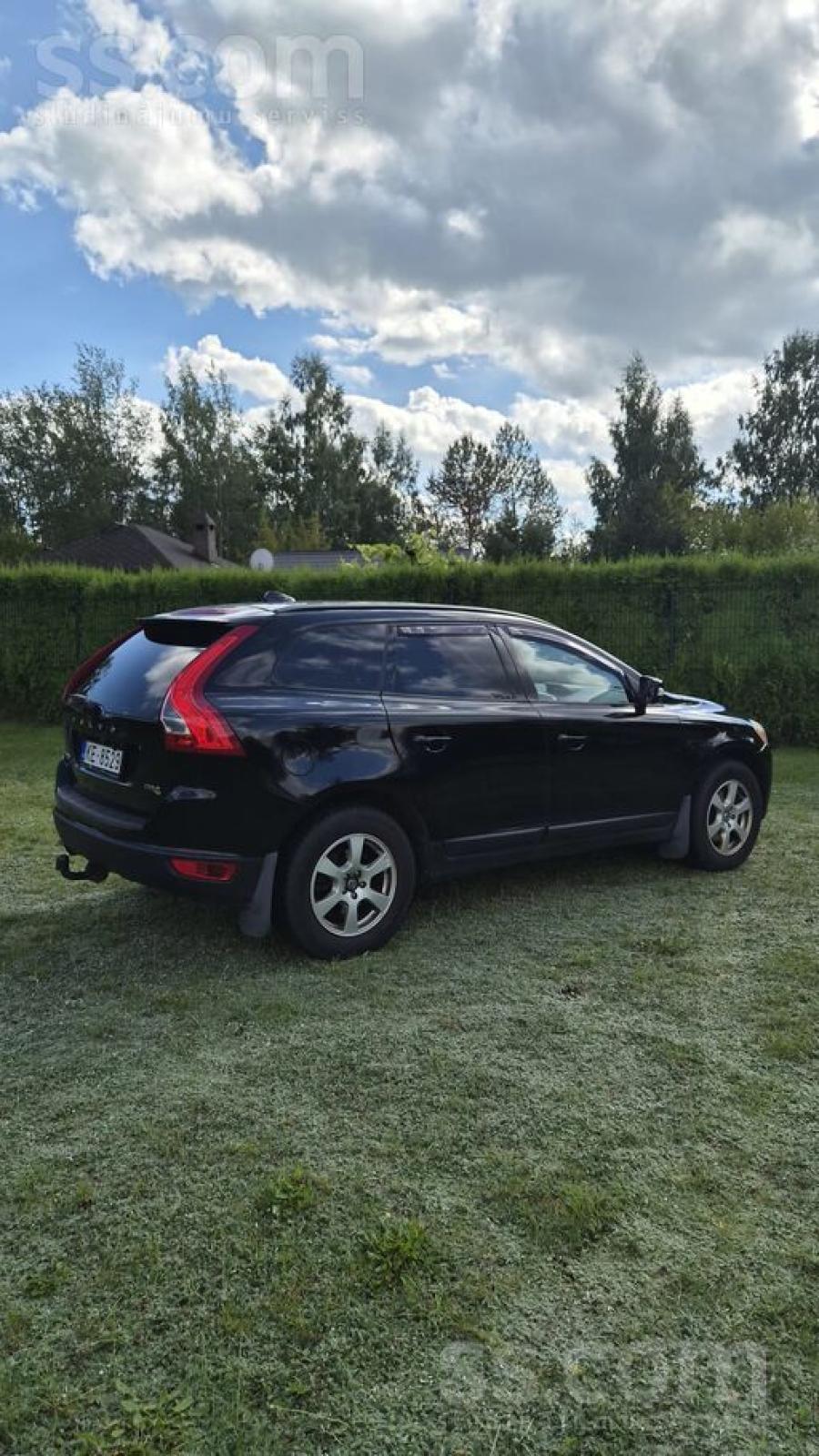 Melns Volvo XC60 2010 Preiļi, ar dzinēja tilpumu 2.00 L un nobraukumu 255 tūkst. km par 6500 €, foto 1 vietnē AUTOMOTO.COM.LV