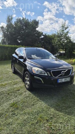 Melns Volvo XC60 2010 Preiļi, ar dzinēja tilpumu 2.00 L un nobraukumu 255 tūkst. km par 6500 €, foto 5 vietnē AUTOMOTO.COM.LV