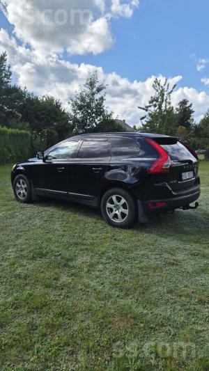 Melns Volvo XC60 2010 Preiļi, ar dzinēja tilpumu 2.00 L un nobraukumu 255 tūkst. km par 6500 €, foto 6 vietnē AUTOMOTO.COM.LV