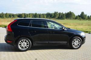 Black Volvo XC60 2010 in Siauliai, with an engine capacity of 3.19 L and mileage of 230 thousand km for 5900 €, photo 12 on AUTOMOTO.COM.LV