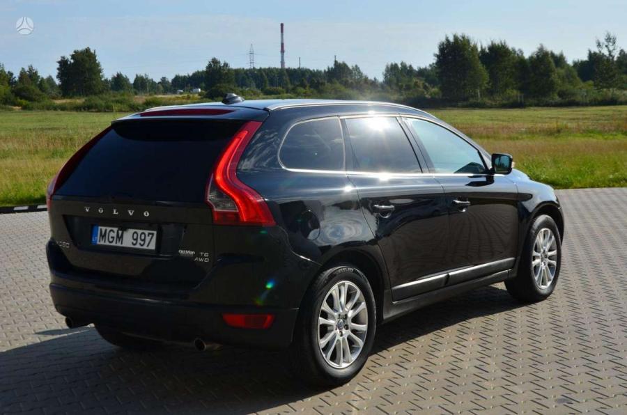 Black Volvo XC60 2010 in Siauliai, with an engine capacity of 3.19 L and mileage of 230 thousand km for 5900 €, photo 14 on AUTOMOTO.COM.LV