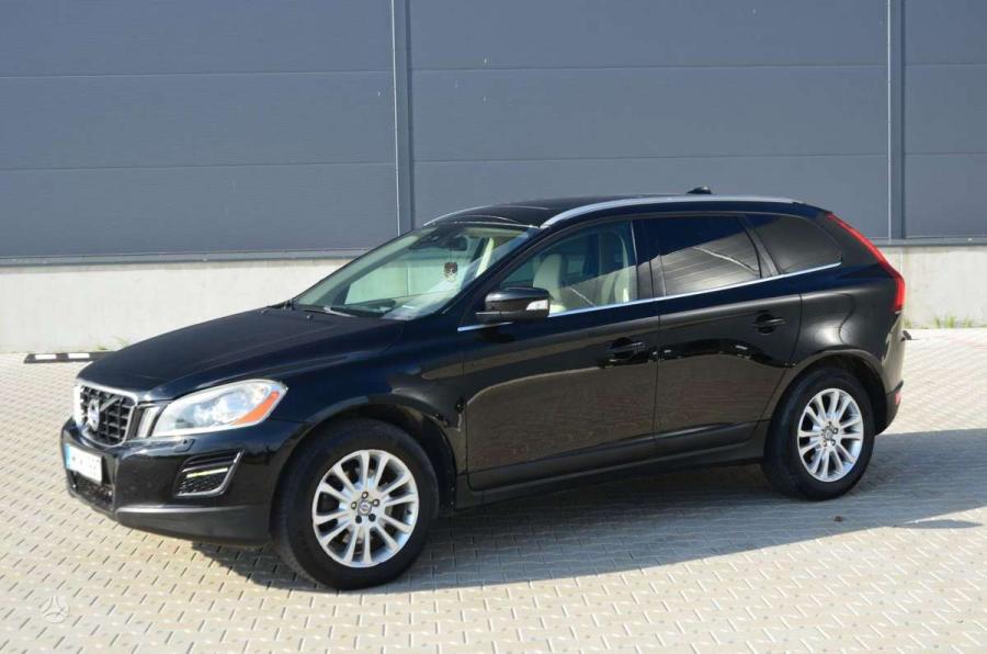 Black Volvo XC60 2010 in Siauliai, with an engine capacity of 3.19 L and mileage of 230 thousand km for 5900 €, photo 23 on AUTOMOTO.COM.LV