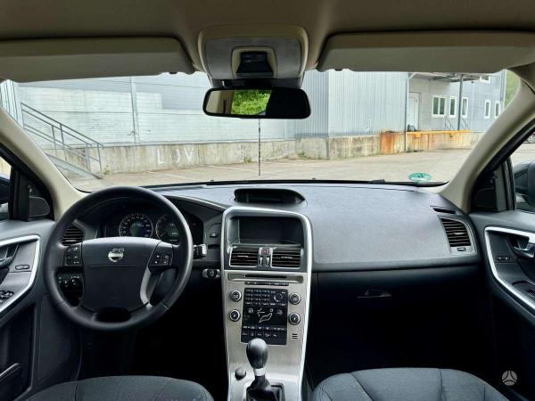 Melns Volvo XC60 2010 Viļņa, ar dzinēja tilpumu 2.40 L un nobraukumu 285 tūkst. km par 5950 €, foto 10 vietnē AUTOMOTO.COM.LV