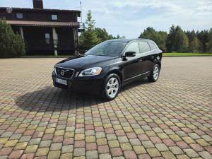 Black Volvo XC60 2010 in Plunge, with an engine capacity of 2.40 L and mileage of 177 thousand km for 9200 €, photo  on AUTOMOTO.COM.LV