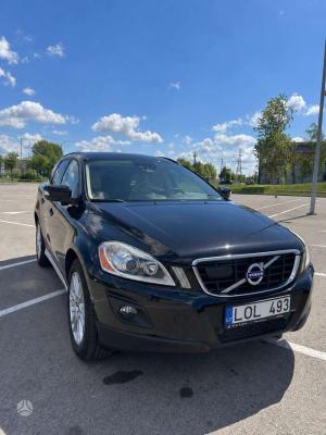 Black Volvo XC60 2010 in Siauliai, with an engine capacity of 2.40 L and mileage of 227 thousand km for 8600 €, photo  on AUTOMOTO.COM.LV