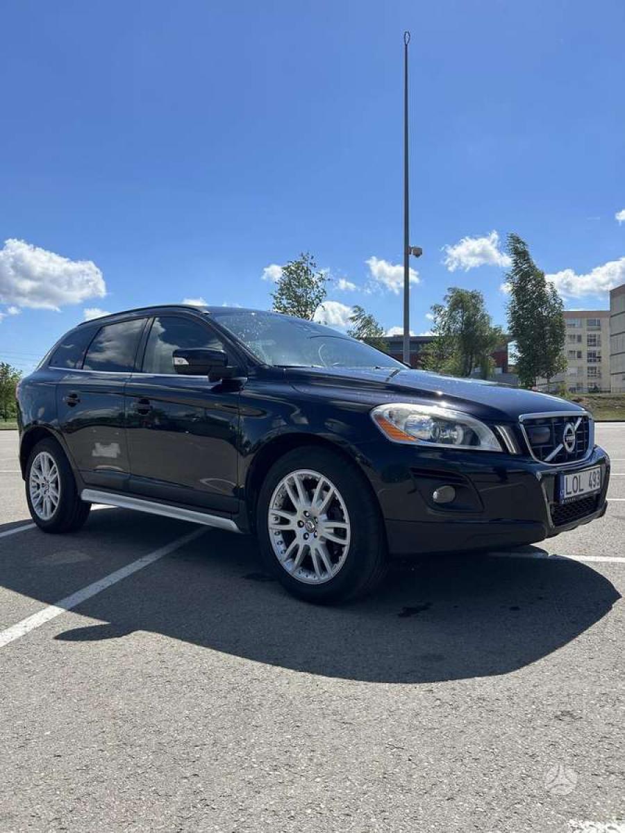 Melns Volvo XC60 2010 Šauļi, ar dzinēja tilpumu 2.40 L un nobraukumu 227 tūkst. km par 8600 €, foto 6 vietnē AUTOMOTO.COM.LV