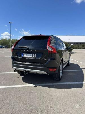 Melns Volvo XC60 2010 Šauļi, ar dzinēja tilpumu 2.40 L un nobraukumu 227 tūkst. km par 8600 €, foto 10 vietnē AUTOMOTO.COM.LV