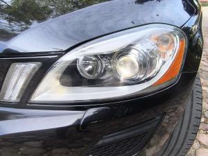 Black Volvo XC60 2010 in Utena, with an engine capacity of 2.40 L and mileage of 241 thousand km for 7450 €, photo 6 on AUTOMOTO.COM.LV