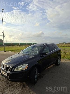 Melns Volvo XC60 2010 Liepāja, ar dzinēja tilpumu 2.40 L un nobraukumu 262 tūkst. km par 7600 €, foto 14 vietnē AUTOMOTO.COM.LV