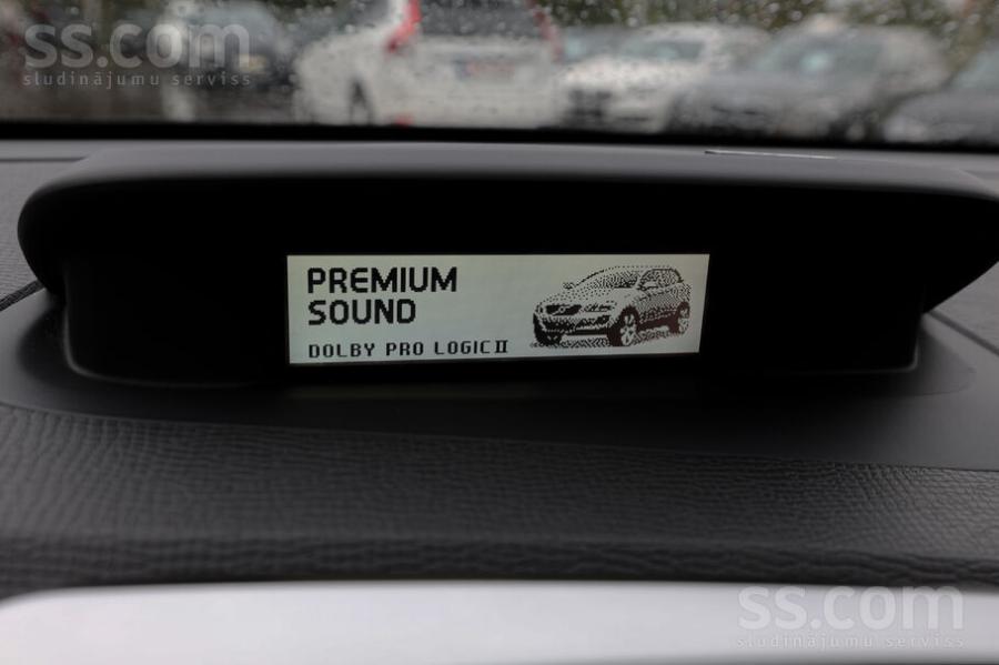 Melns Volvo XC60 2010 Jelgava, ar dzinēja tilpumu 2.00 L un nobraukumu 315 tūkst. km par 8850 €, foto 15 vietnē AUTOMOTO.COM.LV