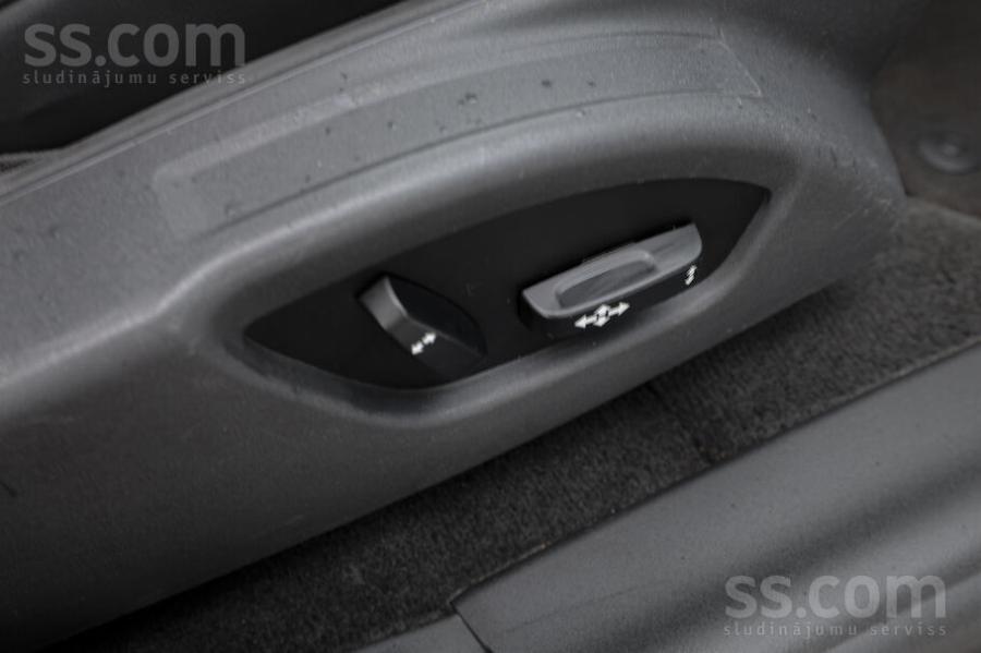 Melns Volvo XC60 2010 Jelgava, ar dzinēja tilpumu 2.00 L un nobraukumu 315 tūkst. km par 8850 €, foto 27 vietnē AUTOMOTO.COM.LV