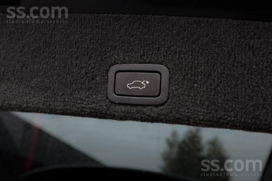 Melns Volvo XC60 2010 Jelgava, ar dzinēja tilpumu 2.00 L un nobraukumu 315 tūkst. km par 8850 €, foto 31 vietnē AUTOMOTO.COM.LV