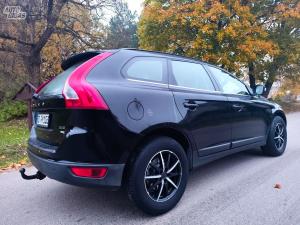 Black Volvo XC60 2010 in Mazeikiai, with an engine capacity of 2.40 L and mileage of 277 thousand km for 7200 €, photo 6 on AUTOMOTO.COM.LV