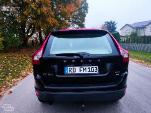 Black Volvo XC60 2010 in Mazeikiai, with an engine capacity of 2.40 L and mileage of 277 thousand km for 7200 €, photo 7 on AUTOMOTO.COM.LV