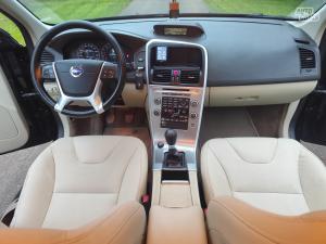 Black Volvo XC60 2010 in Mazeikiai, with an engine capacity of 2.40 L and mileage of 277 thousand km for 7200 €, photo 13 on AUTOMOTO.COM.LV