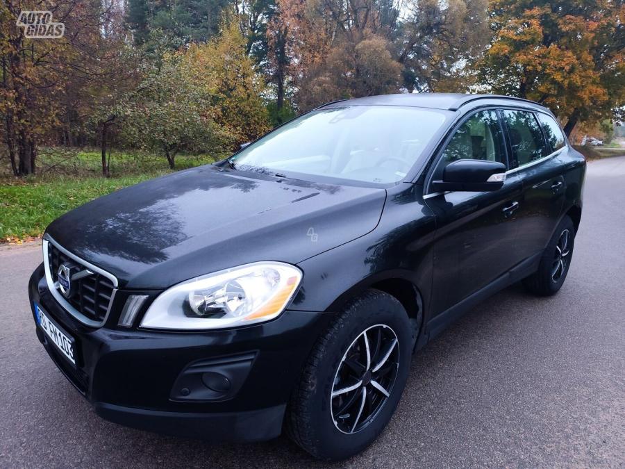 Black Volvo XC60 2010 in Mazeikiai, with an engine capacity of 2.40 L and mileage of 277 thousand km for 7200 €, photo 18 on AUTOMOTO.COM.LV