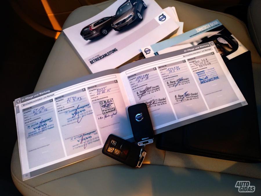 Black Volvo XC60 2010 in Mazeikiai, with an engine capacity of 2.40 L and mileage of 277 thousand km for 7200 €, photo 32 on AUTOMOTO.COM.LV