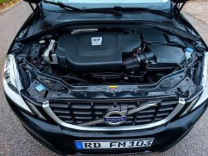 Black Volvo XC60 2010 in Mazeikiai, with an engine capacity of 2.40 L and mileage of 277 thousand km for 7200 €, photo 34 on AUTOMOTO.COM.LV