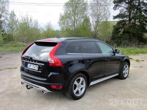 Black Volvo XC60 2011 in Riga, with an engine capacity of 2.00 L and mileage of 0 thousand km for 22800 €, photo 12 on AUTOMOTO.COM.LV
