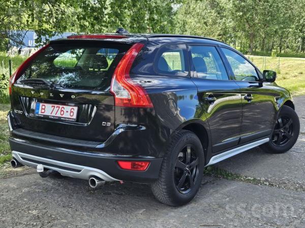 Melns Volvo XC60 2011 Rīga, ar dzinēja tilpumu 2.00 L un nobraukumu 0 tūkst. km par 2900 €, foto 6 vietnē AUTOMOTO.COM.LV