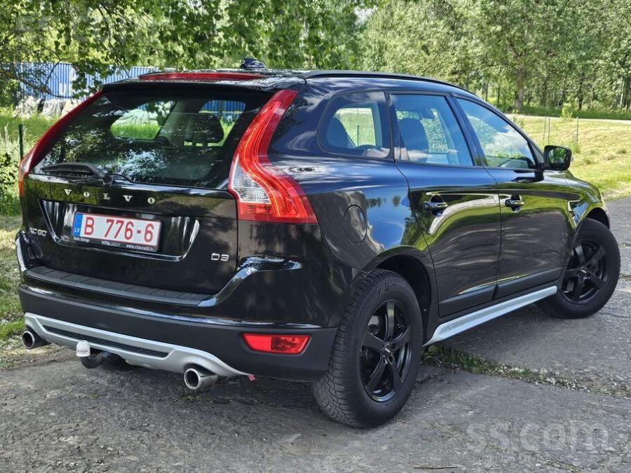 Melns Volvo XC60 2011 Rīga, ar dzinēja tilpumu 2.00 L un nobraukumu 0 tūkst. km par 2900 €, foto 6 vietnē AUTOMOTO.COM.LV