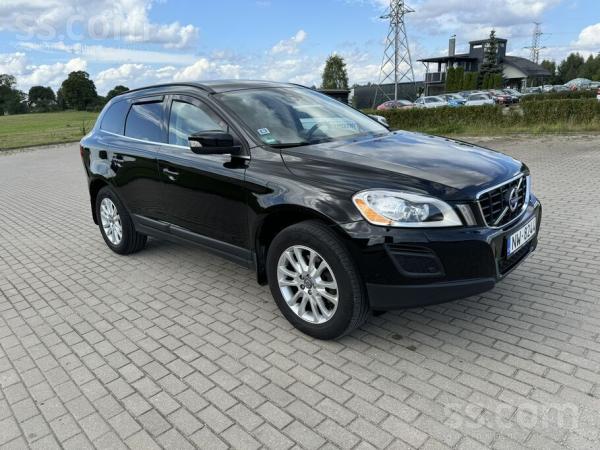 Melns Volvo XC60 2011 Talsi, ar dzinēja tilpumu 2.00 L un nobraukumu 246 tūkst. km par 10600 €, foto 8 vietnē AUTOMOTO.COM.LV