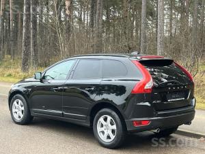 Black Volvo XC60 2011 in Valmiera, with an engine capacity of 2.40 L and mileage of 0 thousand km for 10500 €, photo 3 on AUTOMOTO.COM.LV
