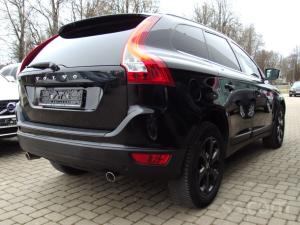 Melns Volvo XC60 2011 Rīga, ar dzinēja tilpumu 2.40 L un nobraukumu 198 tūkst. km par 12000 €, foto 3 vietnē AUTOMOTO.COM.LV
