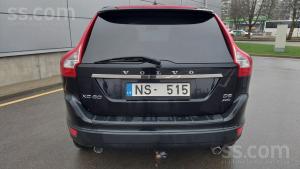Black Volvo XC60 2011 in Riga, with an engine capacity of 2.40 L and mileage of 257 thousand km for 10500 €, photo 14 on AUTOMOTO.COM.LV