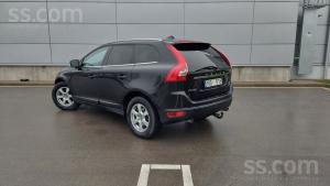 Black Volvo XC60 2011 in Riga, with an engine capacity of 2.40 L and mileage of 257 thousand km for 10500 €, photo 22 on AUTOMOTO.COM.LV
