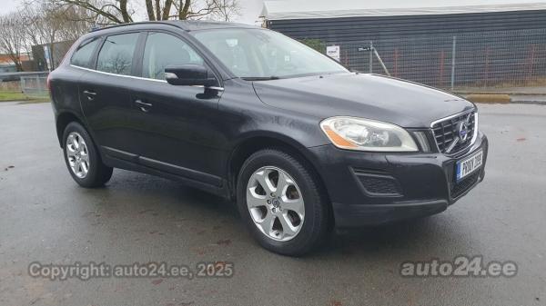 Melns Volvo XC60 2011 Tallina, ar dzinēja tilpumu 2.40 L un nobraukumu 252 tūkst. km par 9200 €, foto 4 vietnē AUTOMOTO.COM.LV