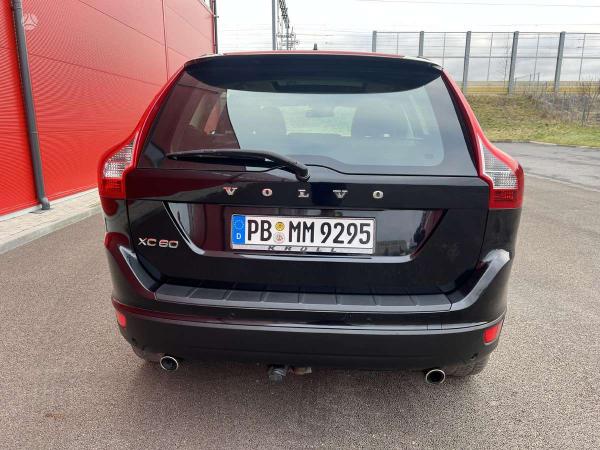 Black Volvo XC60 2011 in Telschi, with an engine capacity of 2.40 L and mileage of 259 thousand km for 7700 €, photo 5 on AUTOMOTO.COM.LV