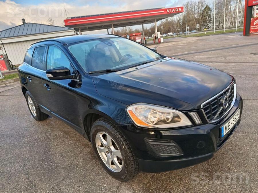 Melns Volvo XC60 2011 Rīga, ar dzinēja tilpumu 2.00 L un nobraukumu 280 tūkst. km par 6200 €, foto 1 vietnē AUTOMOTO.COM.LV