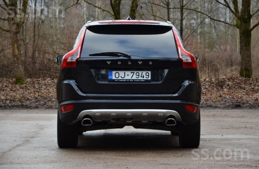 Black Volvo XC60 2011 in Riga, with an engine capacity of 2.40 L and mileage of 0 thousand km for 11990 €, photo 7 on AUTOMOTO.COM.LV