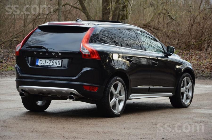Black Volvo XC60 2011 in Riga, with an engine capacity of 2.40 L and mileage of 0 thousand km for 11990 €, photo 8 on AUTOMOTO.COM.LV