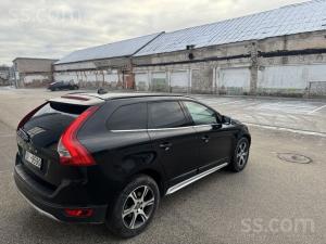 Melns Volvo XC60 2011 Rēzekne, ar dzinēja tilpumu 2.00 L un nobraukumu 278 tūkst. km par 7200 €, foto 4 vietnē AUTOMOTO.COM.LV