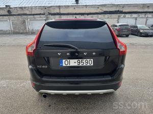 Melns Volvo XC60 2011 Rēzekne, ar dzinēja tilpumu 2.00 L un nobraukumu 278 tūkst. km par 7200 €, foto 9 vietnē AUTOMOTO.COM.LV