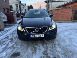 Black Volvo XC60 2011 in Kaunas, with an engine capacity of 2.40 L and mileage of 350 thousand km for 6900 €, photo 2 on AUTOMOTO.COM.LV