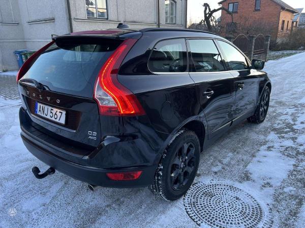 Melns Volvo XC60 2011 Kauņa, ar dzinēja tilpumu 2.40 L un nobraukumu 350 tūkst. km par 6900 €, foto 5 vietnē AUTOMOTO.COM.LV