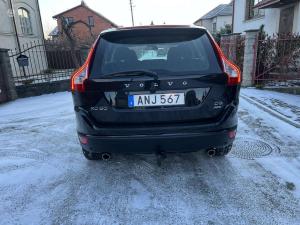 Black Volvo XC60 2011 in Kaunas, with an engine capacity of 2.40 L and mileage of 350 thousand km for 6900 €, photo 6 on AUTOMOTO.COM.LV