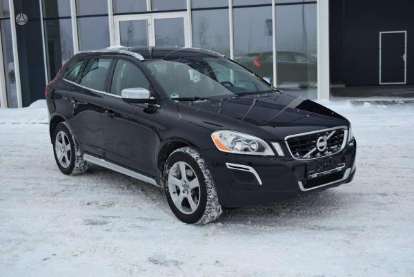 Melns Volvo XC60 2011 Viļņa, ar dzinēja tilpumu 2.00 L un nobraukumu 257 tūkst. km par 8700 €, foto 1 vietnē AUTOMOTO.COM.LV