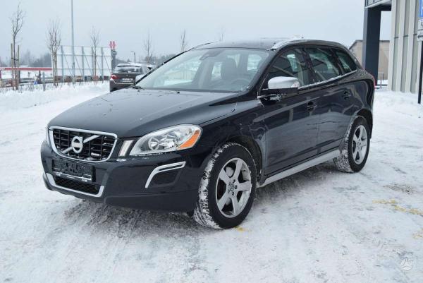 Melns Volvo XC60 2011 Viļņa, ar dzinēja tilpumu 2.00 L un nobraukumu 257 tūkst. km par 8700 €, foto 3 vietnē AUTOMOTO.COM.LV