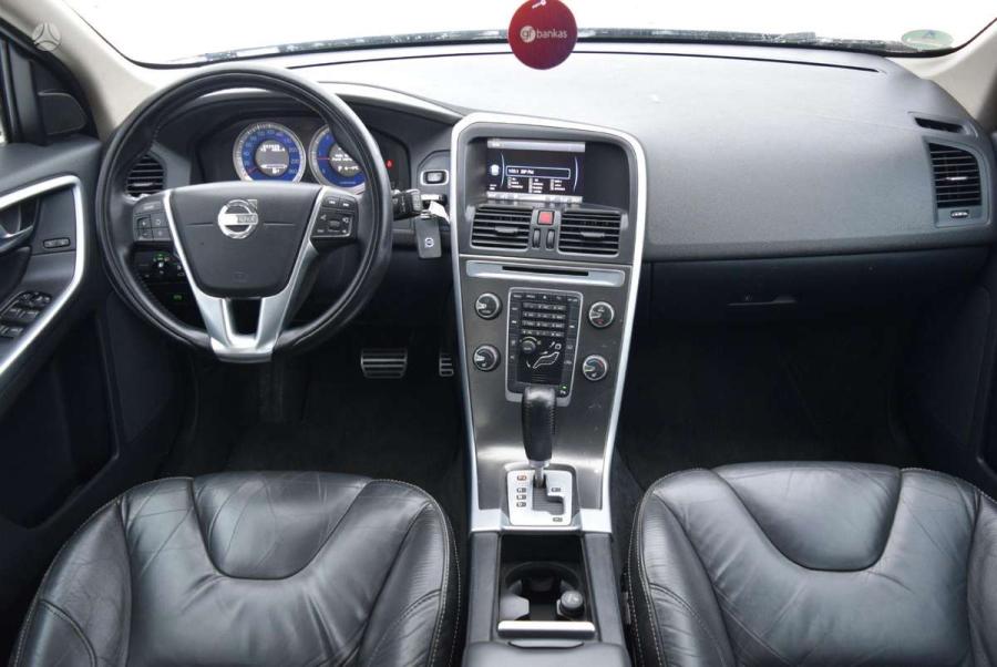 Melns Volvo XC60 2011 Viļņa, ar dzinēja tilpumu 2.00 L un nobraukumu 257 tūkst. km par 8700 €, foto 12 vietnē AUTOMOTO.COM.LV