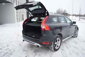 Melns Volvo XC60 2011 Viļņa, ar dzinēja tilpumu 2.00 L un nobraukumu 257 tūkst. km par 8700 €, foto 23 vietnē AUTOMOTO.COM.LV