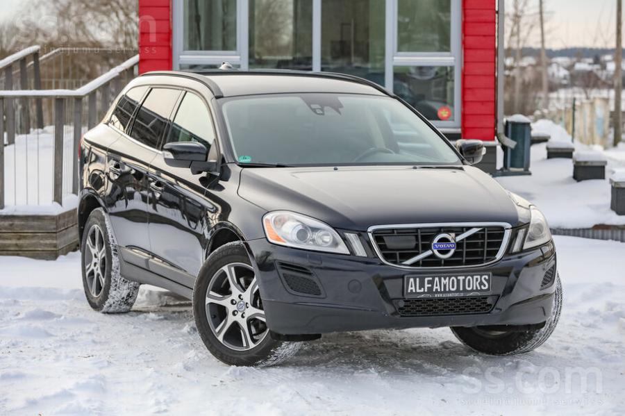 Melns Volvo XC60 2011 Rīga, ar dzinēja tilpumu 2.40 L un nobraukumu 0 tūkst. km par 9990 €, foto 2 vietnē AUTOMOTO.COM.LV